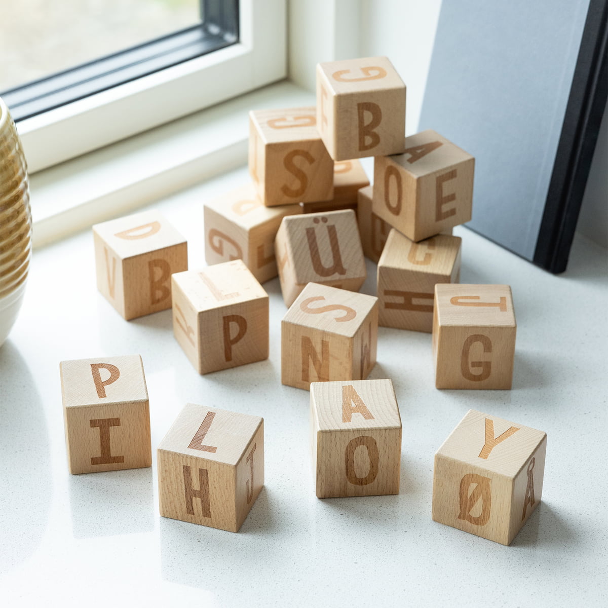 Sebra - Letter blocks set of 16 | Connox