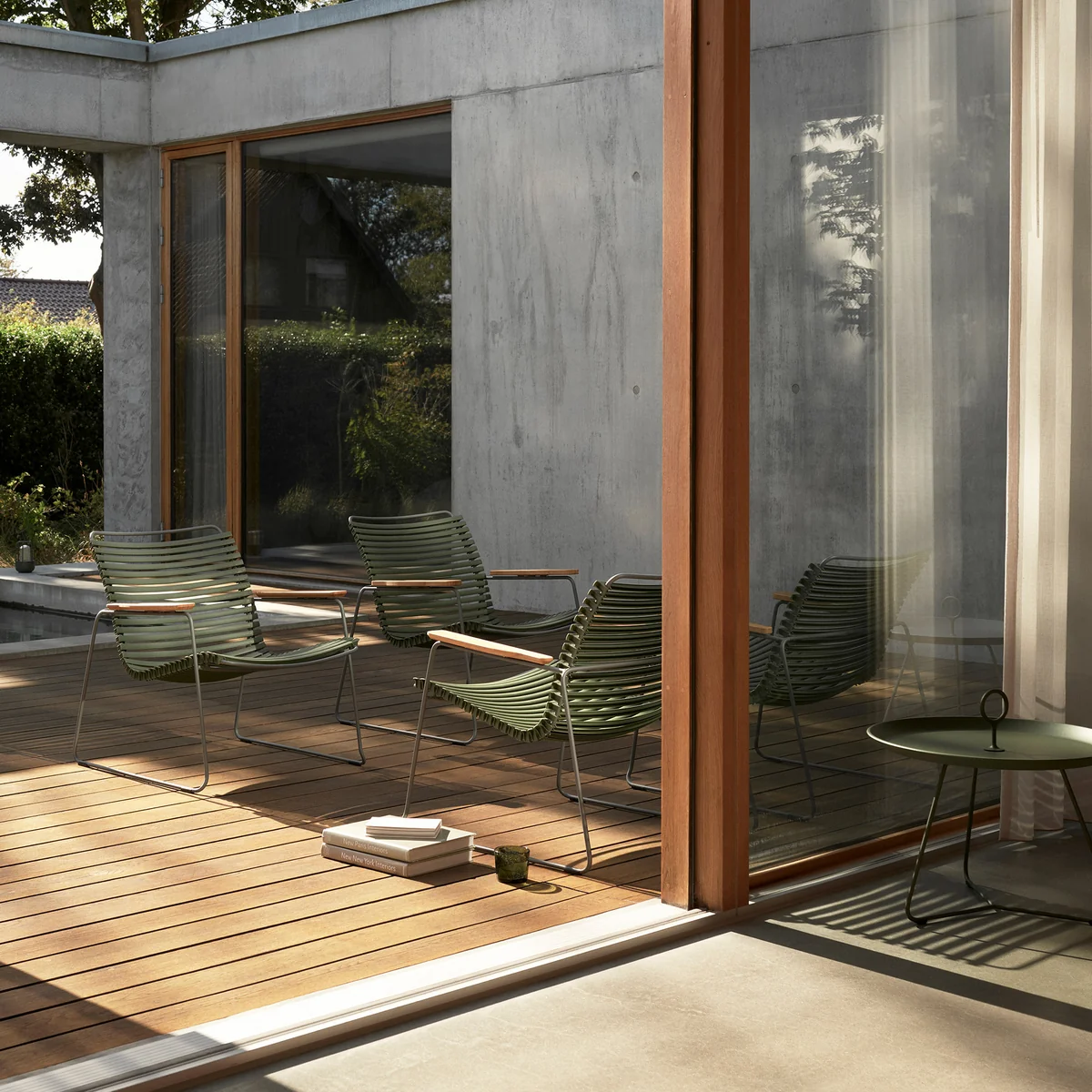 HOUE - CLICK Roomy Outdoor Lounge Chair | Connox